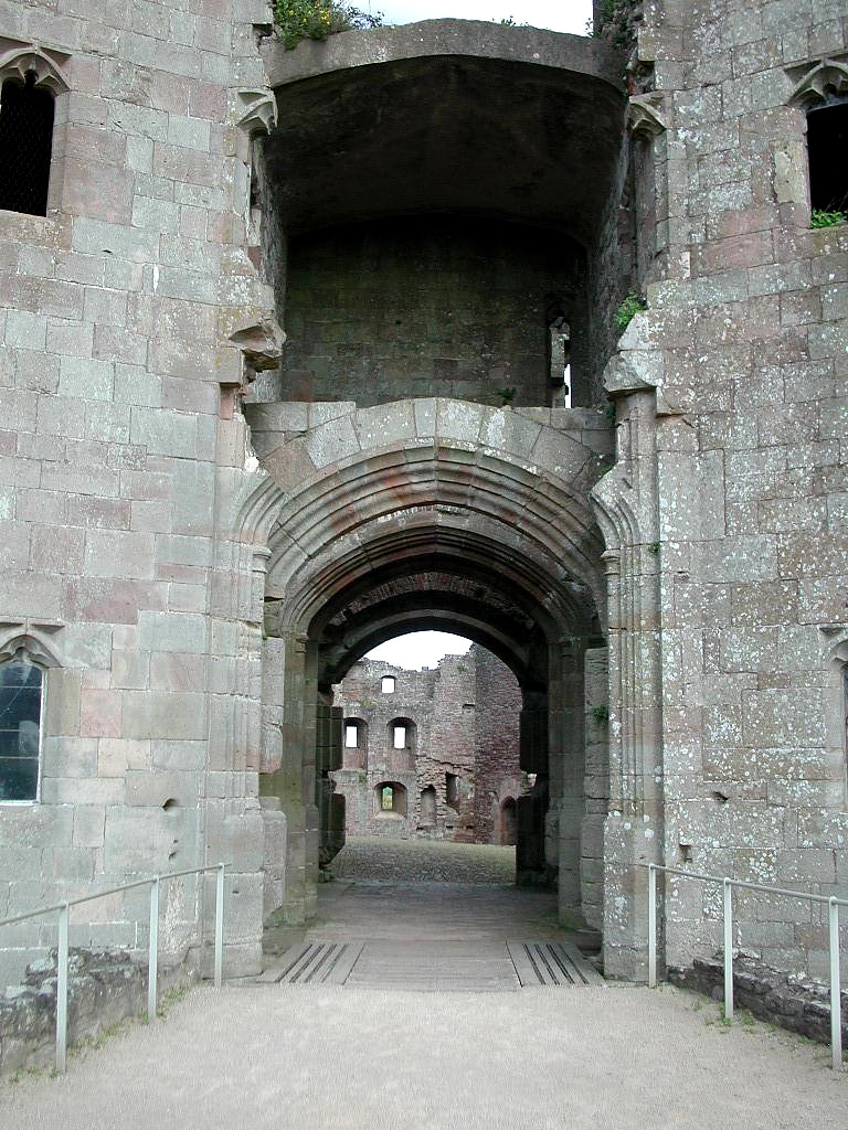 A Virtual Tour of Raglan Castle