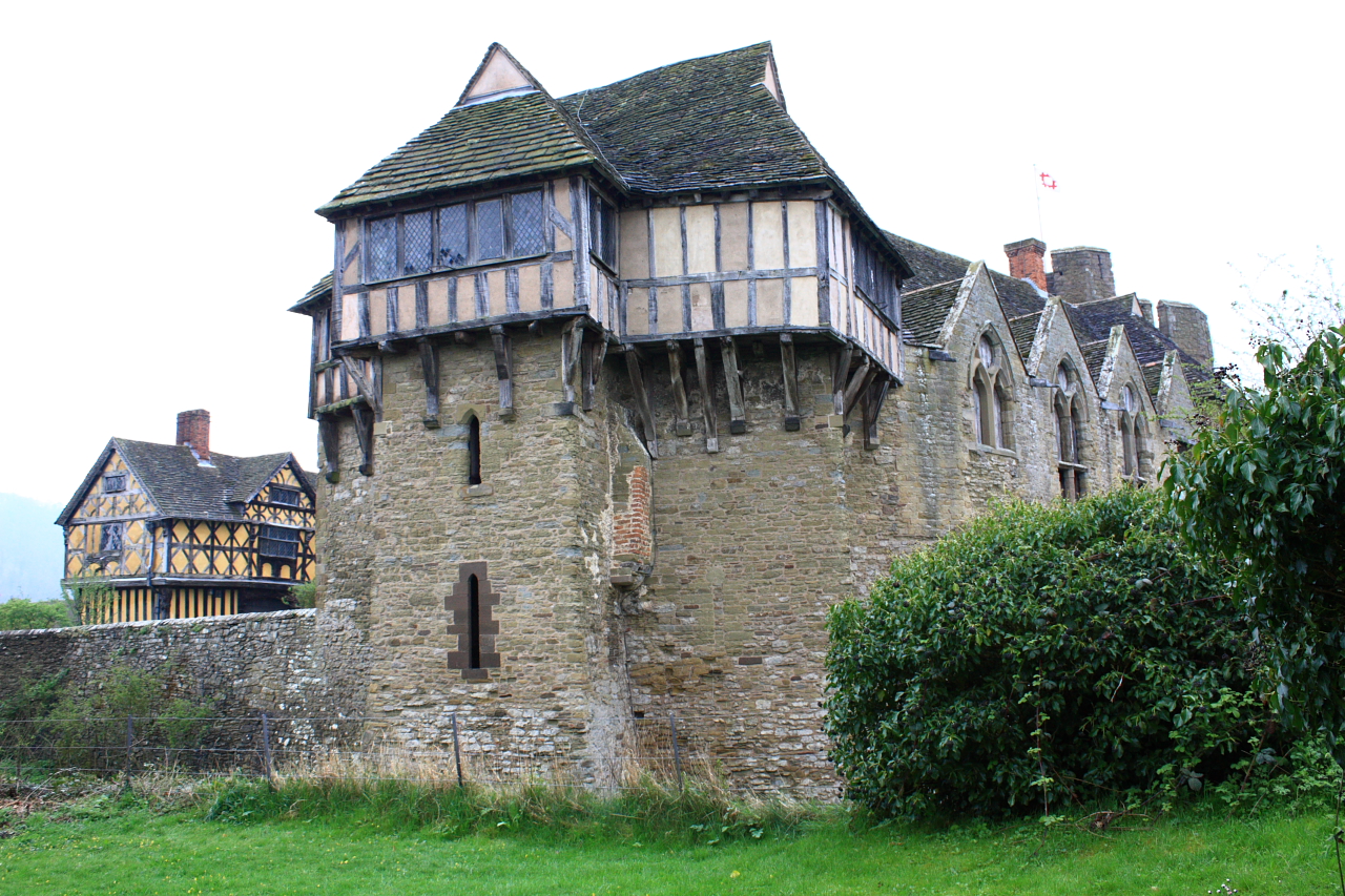 Stokesay Castle